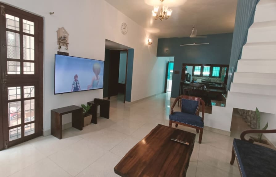 Charming 2-bedroom Bungalow With Wi-fi, Ac, Parking In Awesome Bengaluru-hebbal - Bengaluru