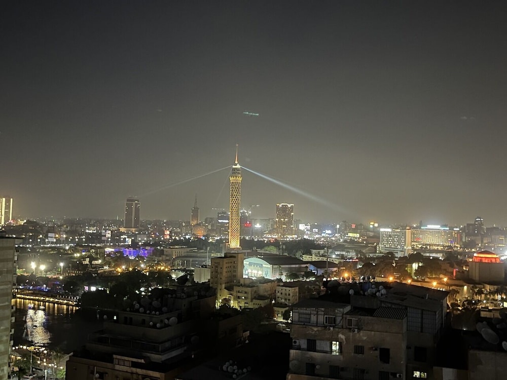 Nile X Hostel - Giza