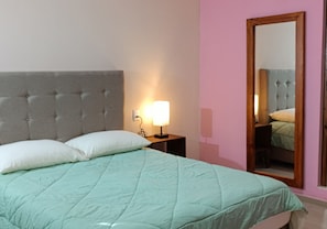 1 quarto, minibar, Wi-fi grátis, roupa de cama fornecida