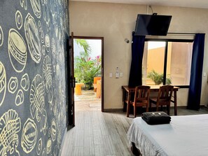 Quarto Clássico | Wi-fi grátis, roupa de cama fornecida 