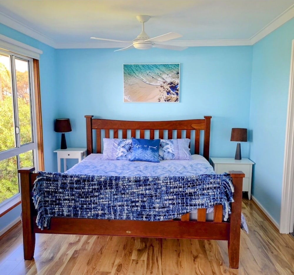 Falcon Family-Friendly Bayview Beach House - Perth | Vrbo