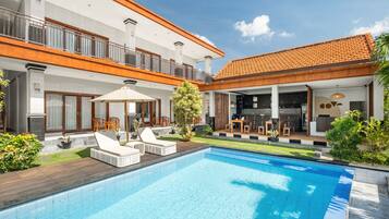Piscina exterior