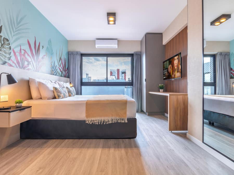 Estúdio | 1 quarto, edredões de penas, cofre no quarto, secretária