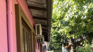 Quarto triplo básico | Terraço/pátio