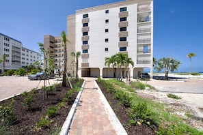 Apartamento em Condomínio Fechado, 1 cama king-size e sofá-cama (Pelican Watch #602) | Exterior