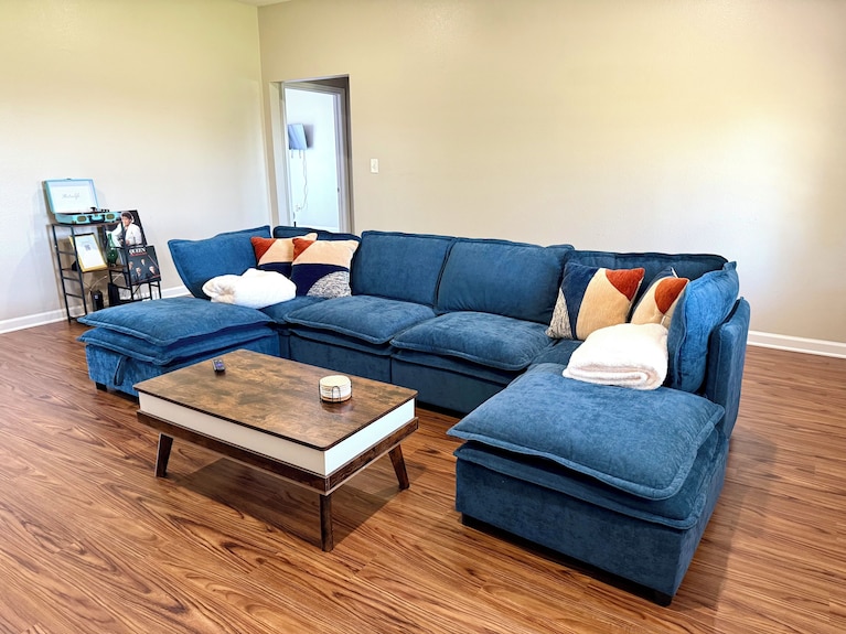 The Little Lyla House - Cute Home In Waxahachie On Acre + With Ev Charging - Waxahachie, TX