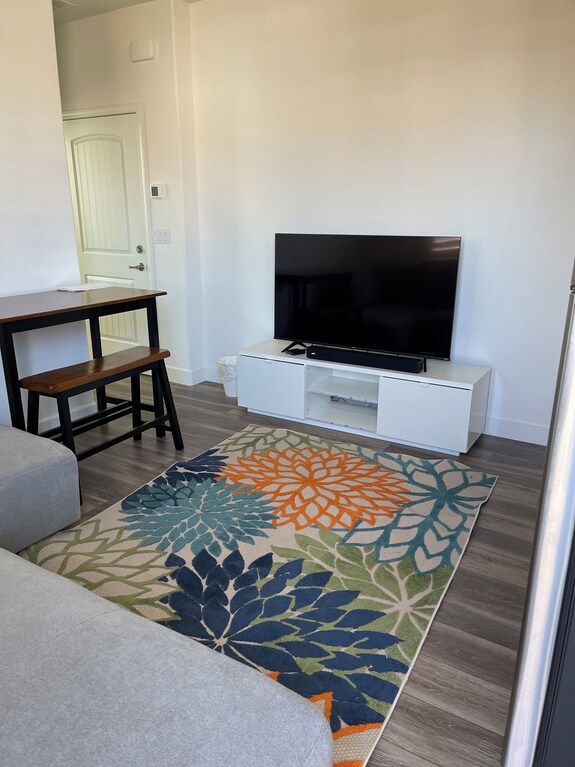Next Gen Furnished Place In Roseville One Bath, 1 Bed - Roseville, CA
