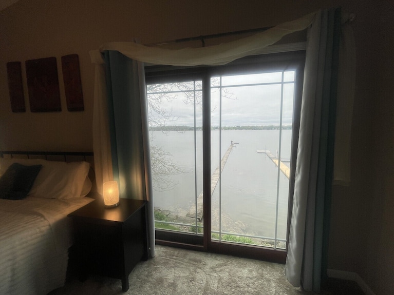 Charming Lakefront - Waterfront 2-bedroom 2-bath On Conesus Lake - Pet Friendly - 리마