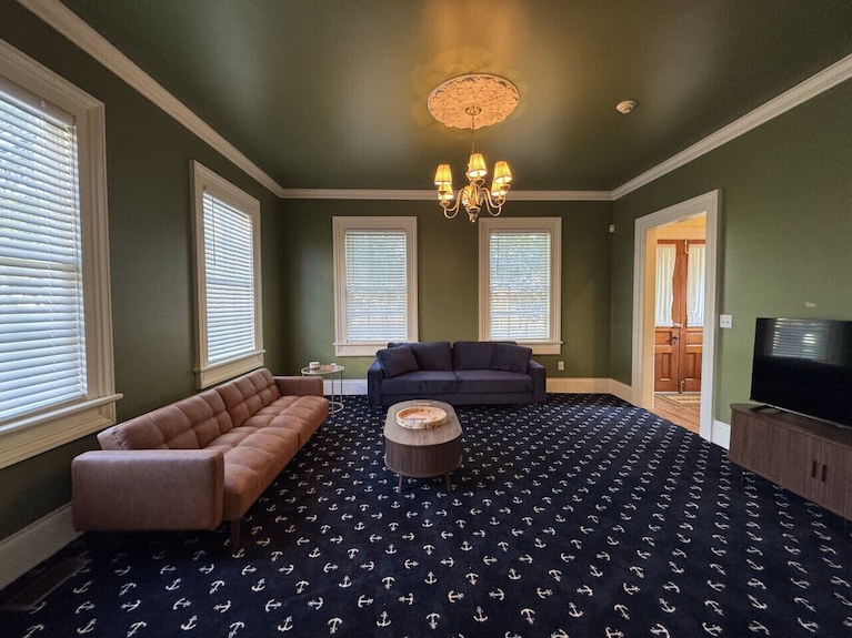 Historic Home Downtown Port Huron - Port Huron, MI