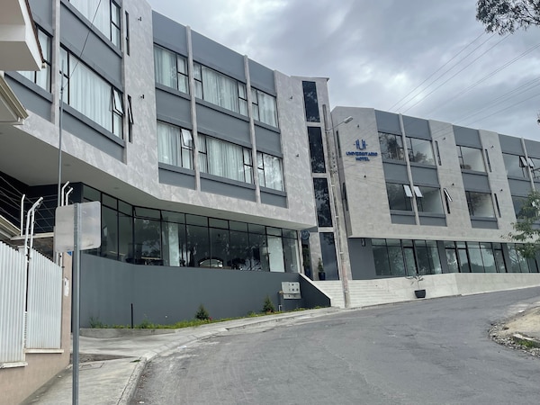 Universitario Hotel - Zamora Chinchipe
