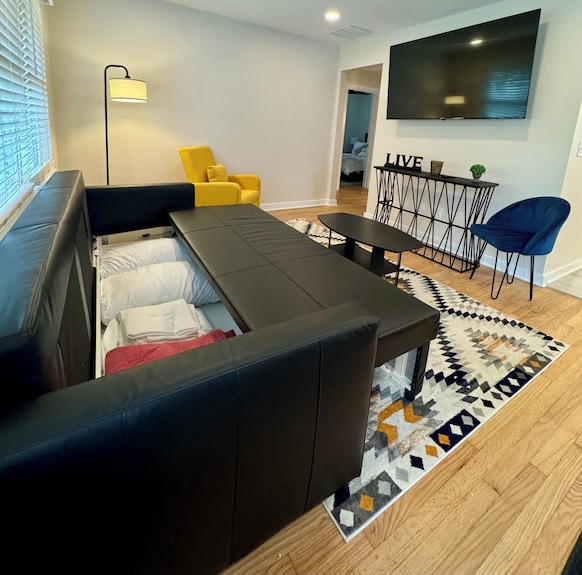 Fortville Fun! 2bedroom-king And Queen. Stylish Home With Game Garage - Pendleton, IN