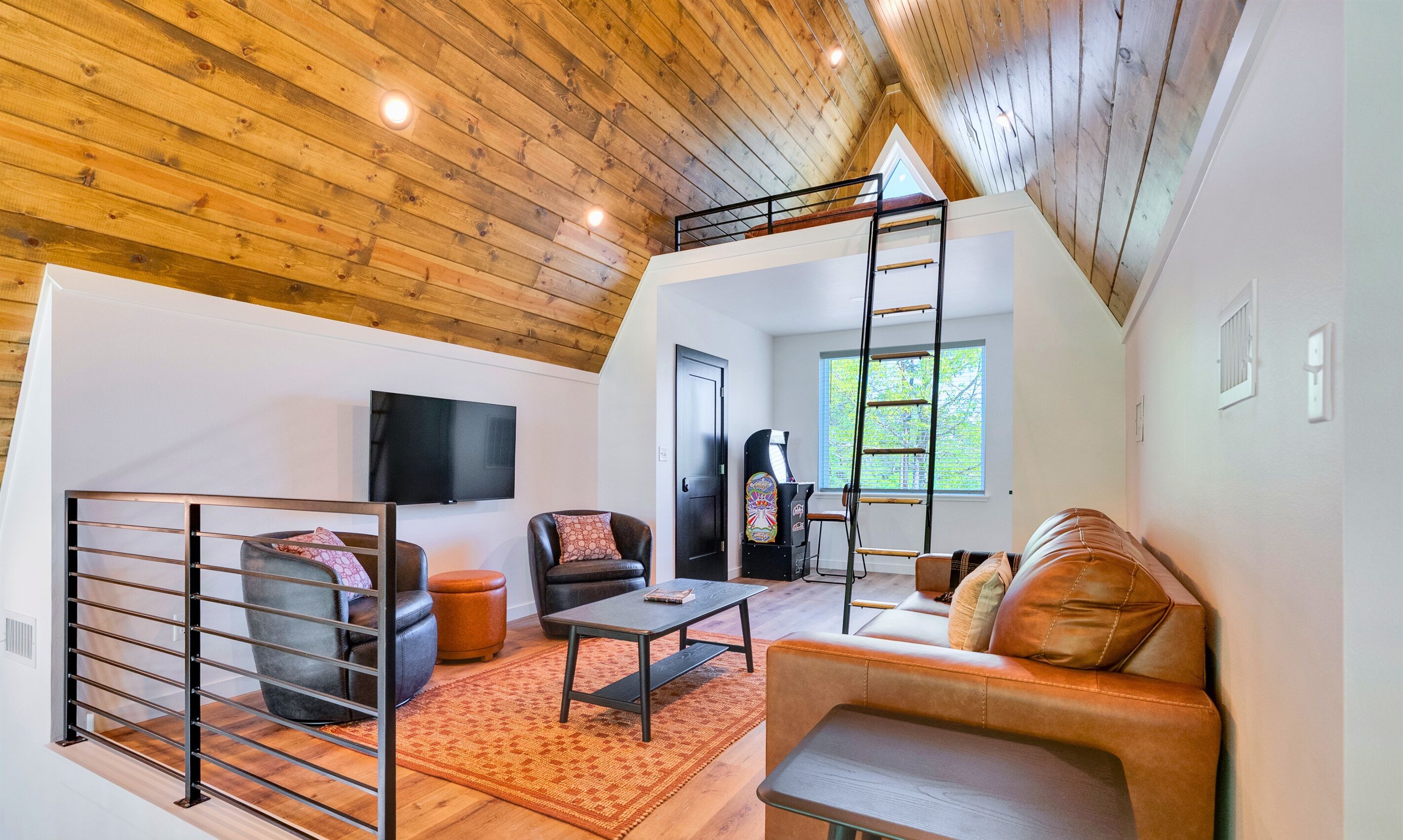 New Modern Cabin With Pool, Sauna, And Cold Plunge - Arkansas