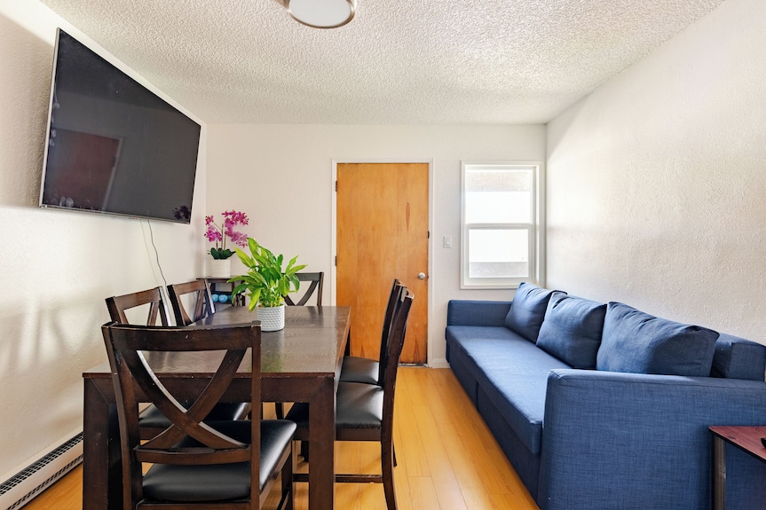 Modern 3-bedroom 2 Bathroom 6 Beds Suite With Ac, Perfect For Family And Work - Berkeley, CA