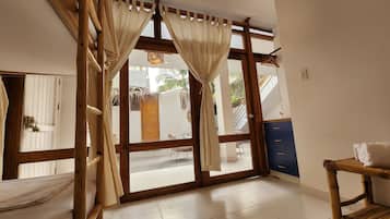 Dormitório Partilhado Clássico, pátio, vista para o pátio | Wi-fi grátis