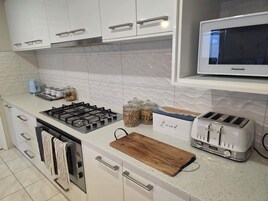 Pequeno-almoço continental diário incluído 