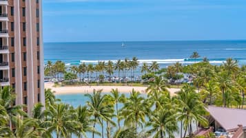 Apartamento, vista para o oceano, de frente para a praia (2 Bedrooms) | Vista para praia/oceano