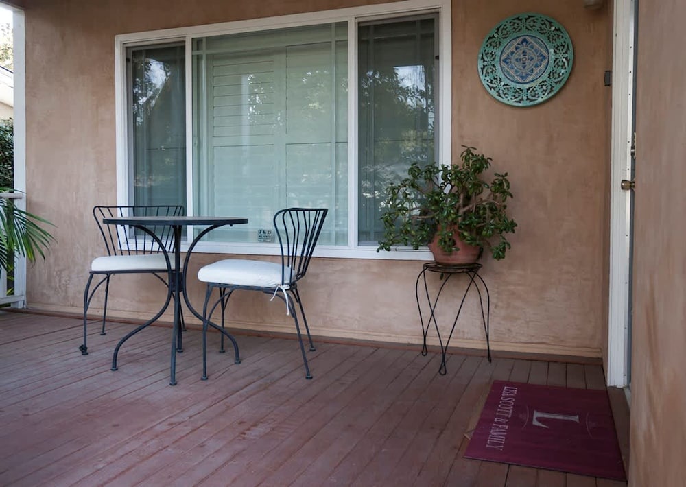 Seq Parks-hot Tub Fire Pit Koi Pond Outdoor Kitch - Visalia, CA