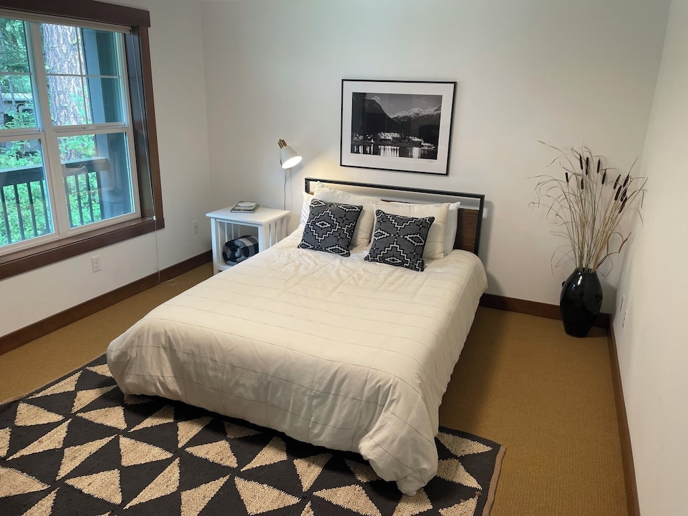 Cle Elum Pond Paradise, Cle Elum Pond Paradise - Kittitas County | Vrbo