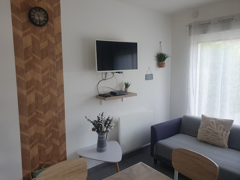 L'échappée Verte, Small 2-bedroom House / 25min From Site Des 2 Caps - Guînes