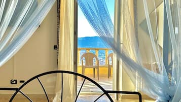 Quarto Triplo Deluxe, varanda, vista para o mar | Quartos insonorizados, Wi-fi grátis