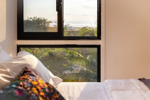 Suíte estúdio superior, vista parcial para o oceano | Vista para praia/oceano