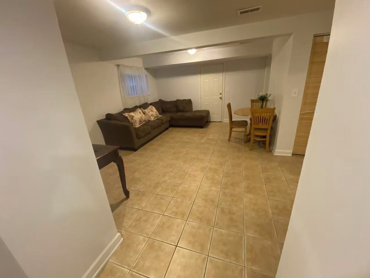 Bright Vintage U Of C Center Condo With Wifi, Ac In Enjoyable Chicago - Hammond, IN