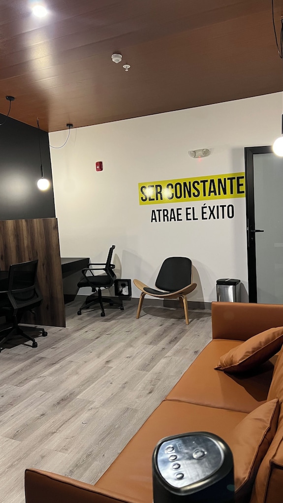 Cozy, Comfy And Clean Loft In Escalante - San José