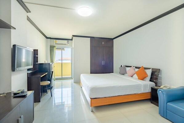 Quarto casal standard | Wi-Fi de cortesia, roupa de cama