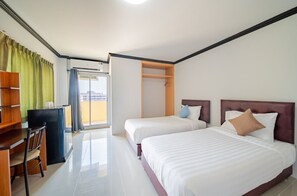 Quarto duplo standard | Wi-Fi de cortesia, roupa de cama