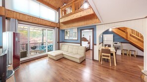 Quarto Básico, 2 quartos (B101 (Private BBQ / Duplex)) | 1 quarto, Wi-fi grátis