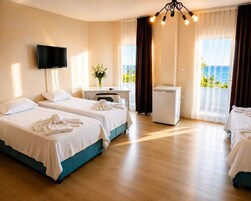 Quarto Familiar, vista para o mar | Roupa de alta qualidade, minibar, quartos insonorizados 