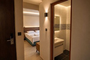 Roupa de alta qualidade, minibar, quartos insonorizados 