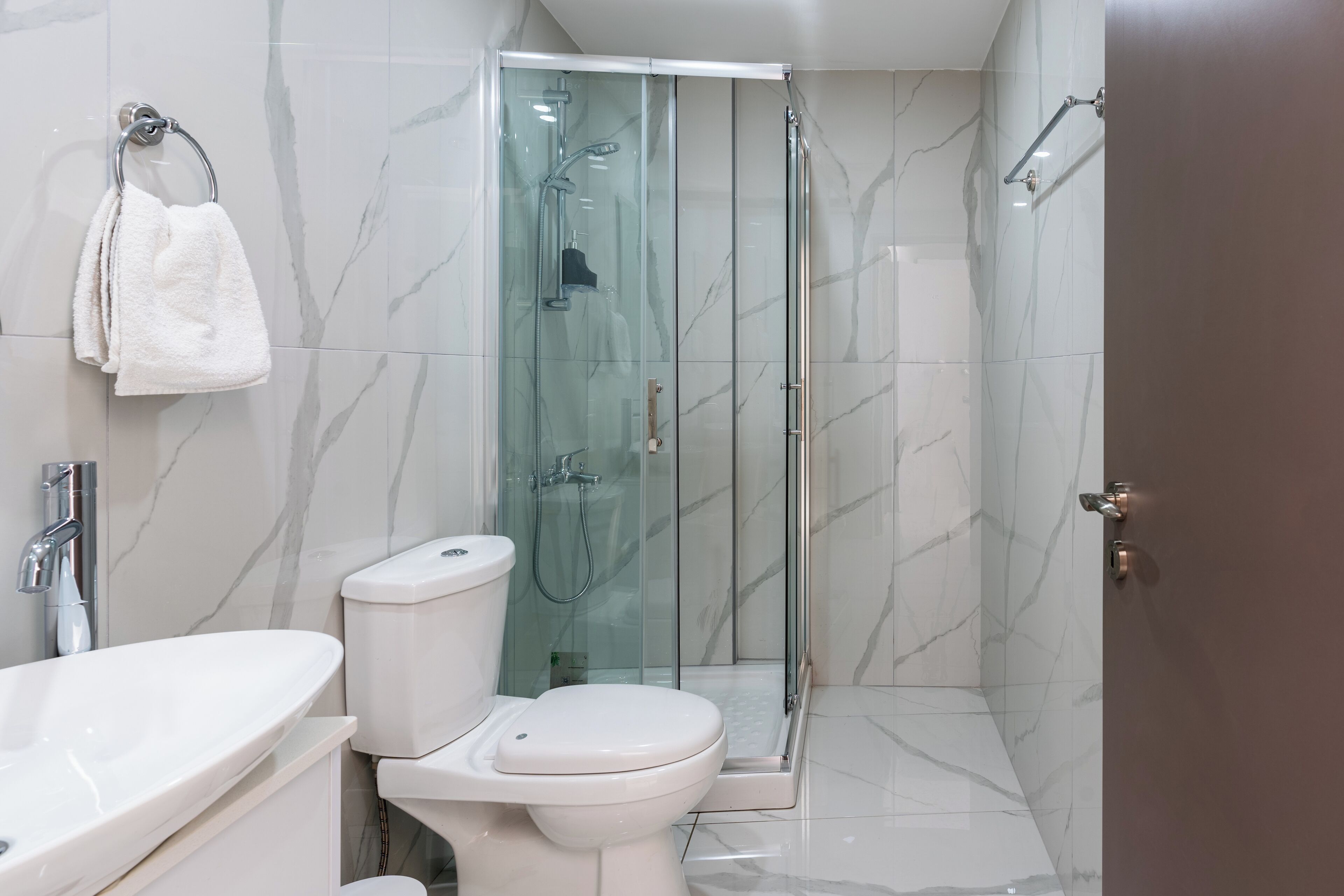 Estúdio, 1 cama de casal e sofá-cama, cozinha, vista para a cidade | Banheiro | Chuveiro, produtos de toalete grátis, secador de cabelo 