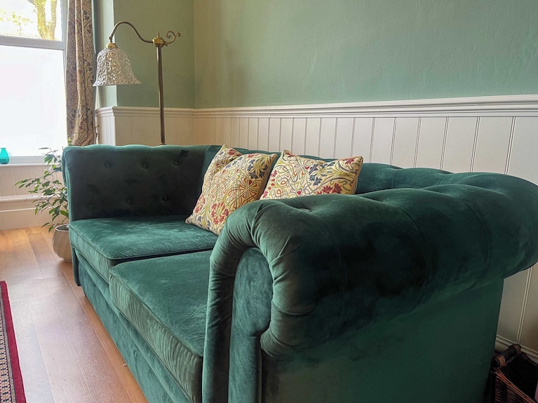 Elegant 1br Retreat | Southend W/ Parking - Southend-on-Sea