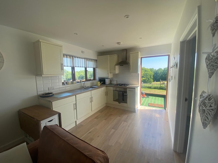 Tranquil Countryside Lodge Retreat Near Rye & Coast - 캠버 샌드