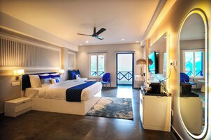 Quarto Duplo Executivo, vista para o lago | Minibar, cofre no quarto, ferro/tábua de engomar, Wi-fi grátis