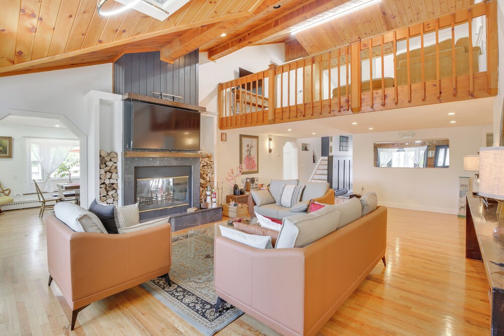 Lake Carmel Access: Waterfront Home W/ Deck! - Brewster, NY