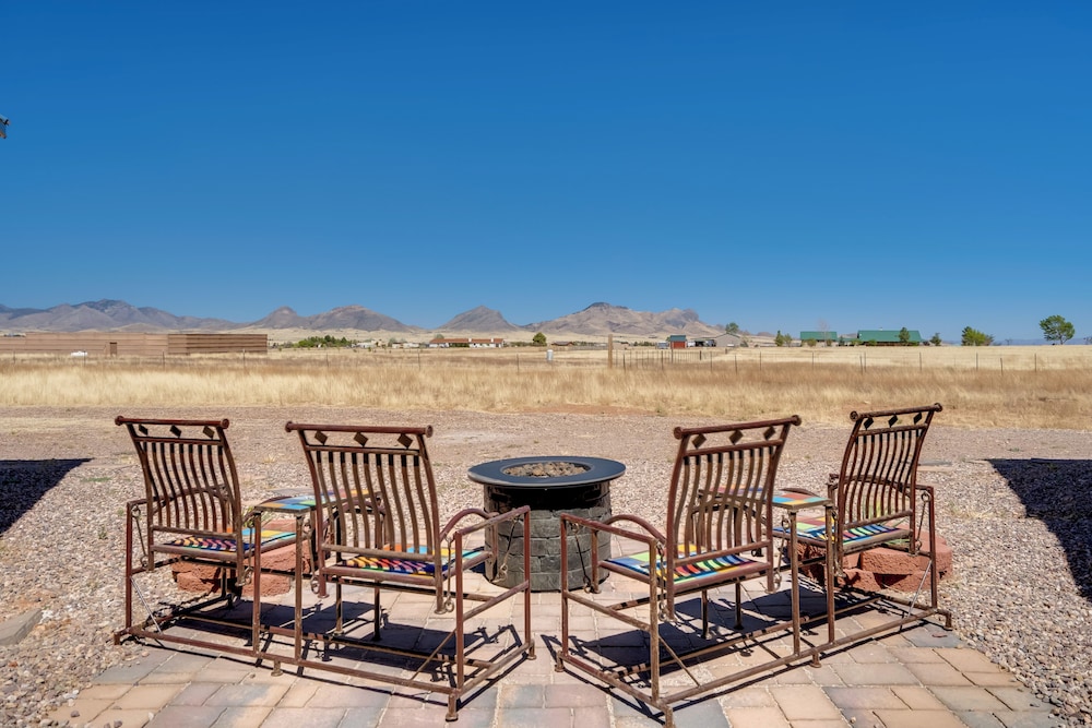 Walk To Wineries: Elgin Wine Country Retreat! - Sonoita, AZ