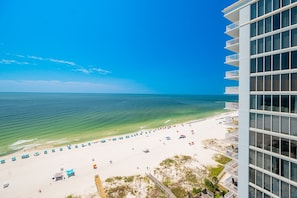 Apartamento em Condomínio Fechado, 4 quartos | Praia | Perto da praia 
