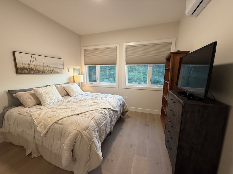 Family Friendly Black Mountain Retreat - 40 Mins To Big White - Kelowna