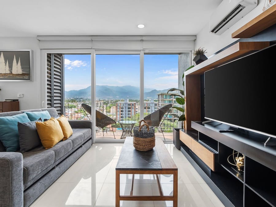 Apartamento Júnior | Sala de estar | Televisor LED