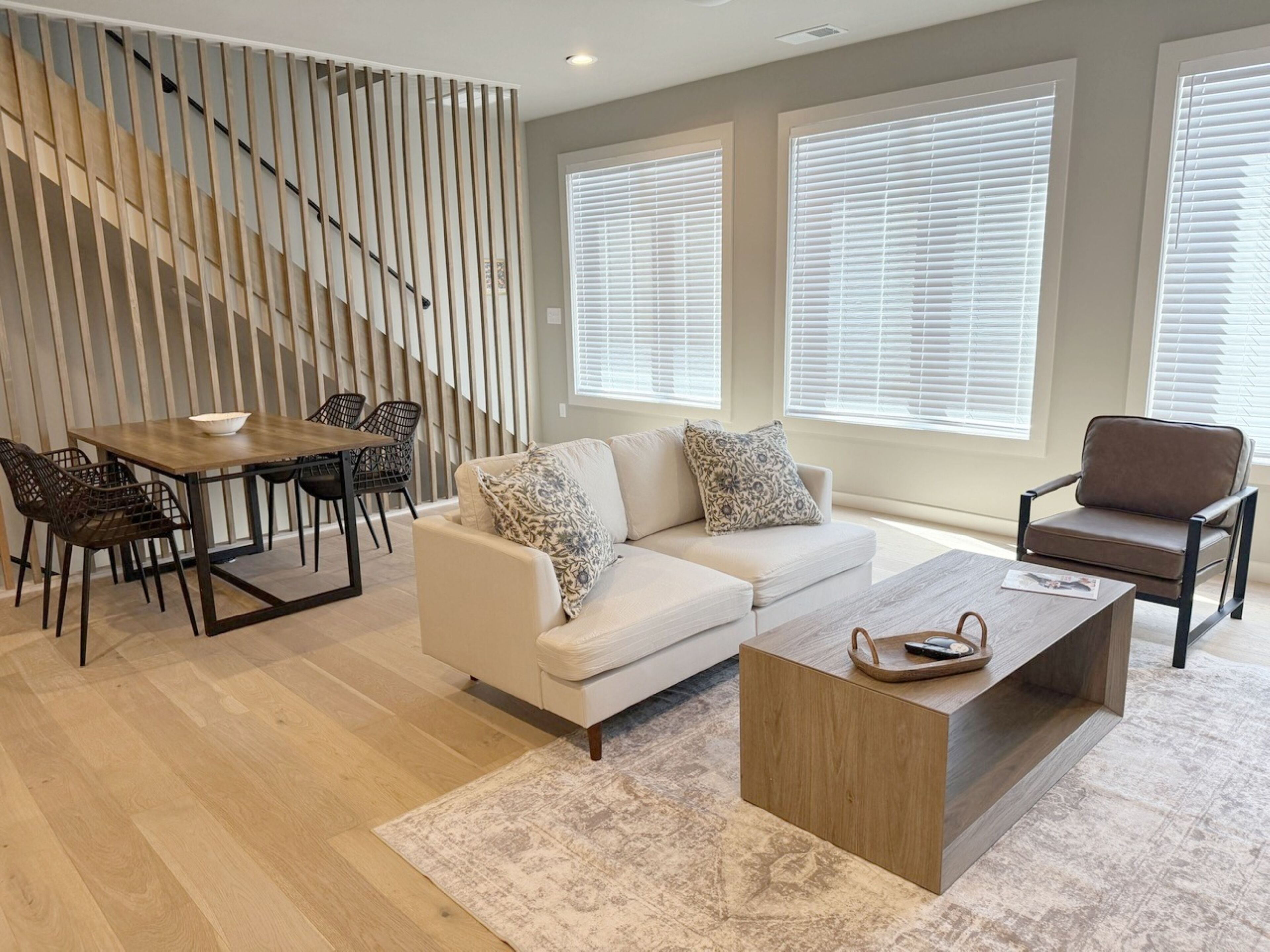 2br 2.5 Downtown Oasis Full Kitchen, Pet Friendly, Close To Silos Food Hall - Easley, SC