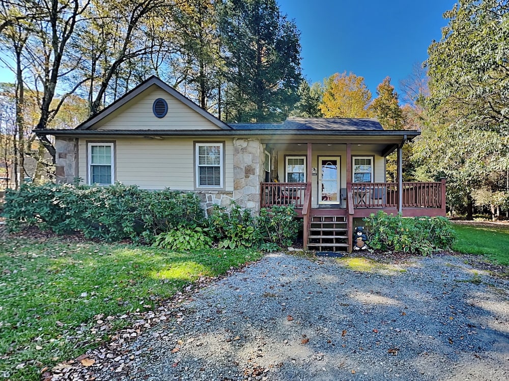 Lazy Bear Cabin By Taylor Made Deep Creek - Deep Creek Lake, MD