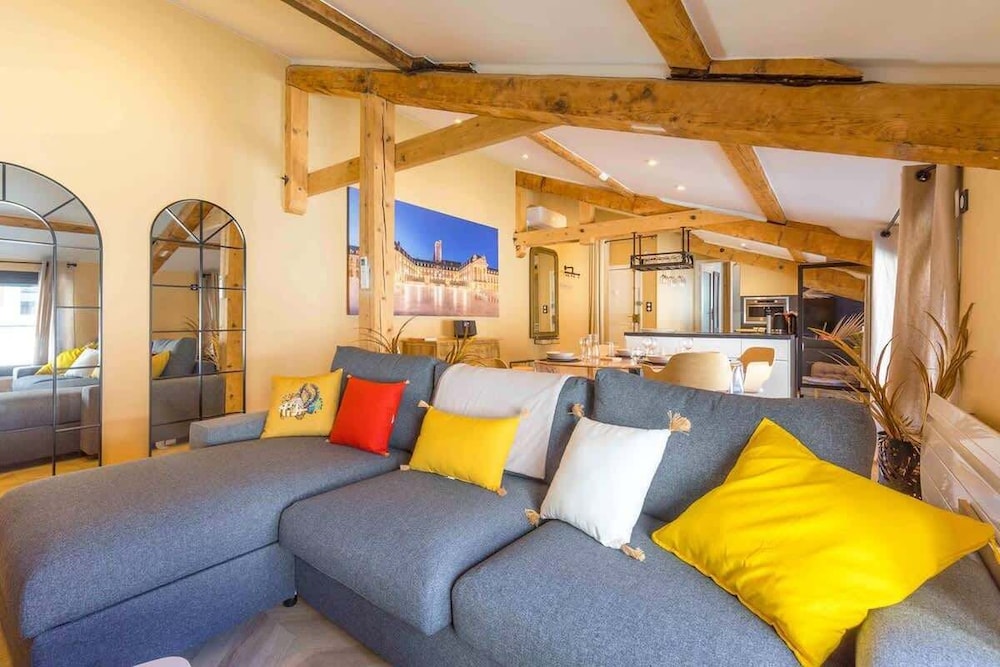 L'Echappée Ducale au coeur du centre historique de Reviews, Deals ...