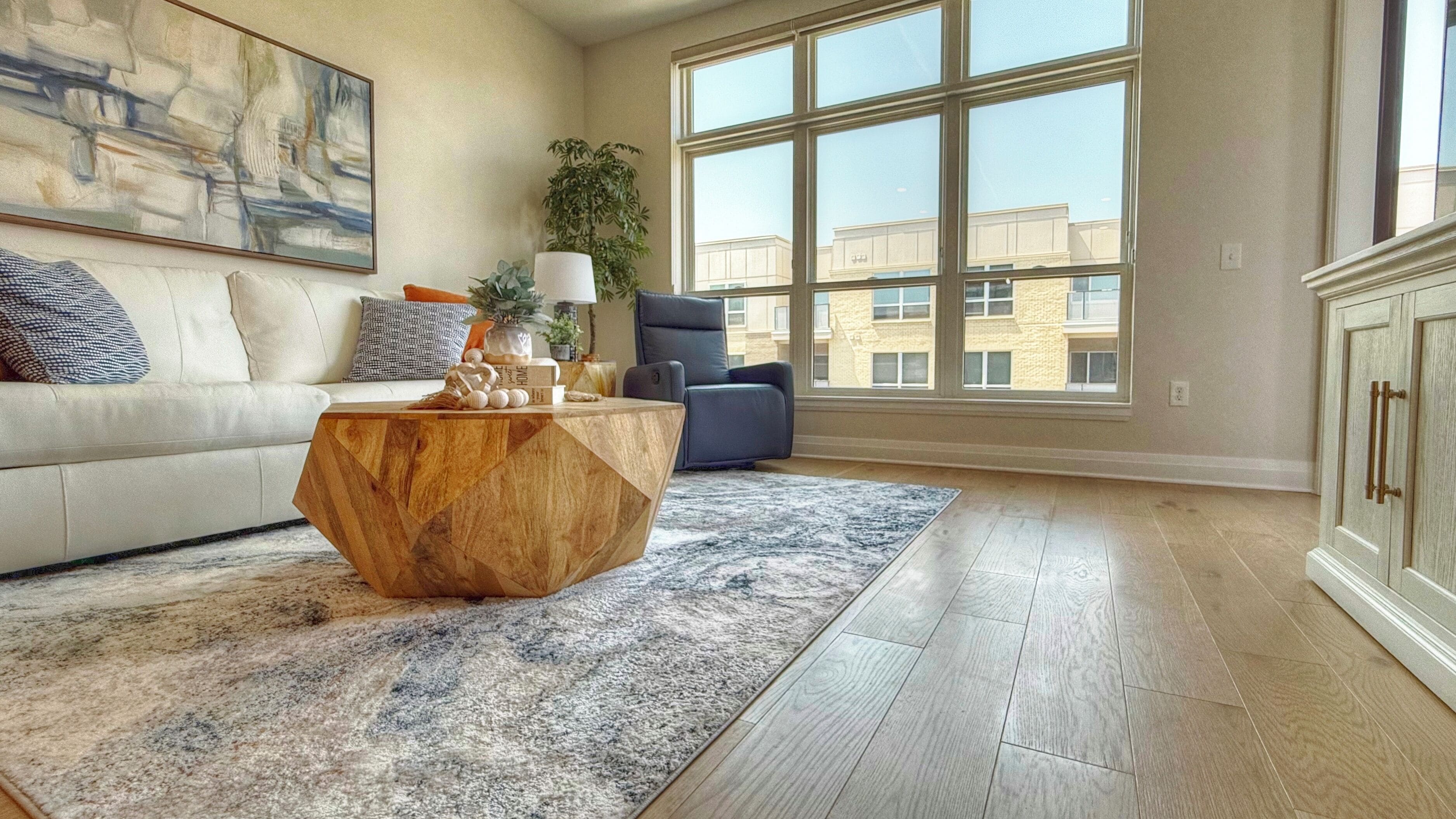 Bridge Park ~ Dublin 1br/1ba Wonderfully Decorated - Dublin, OH