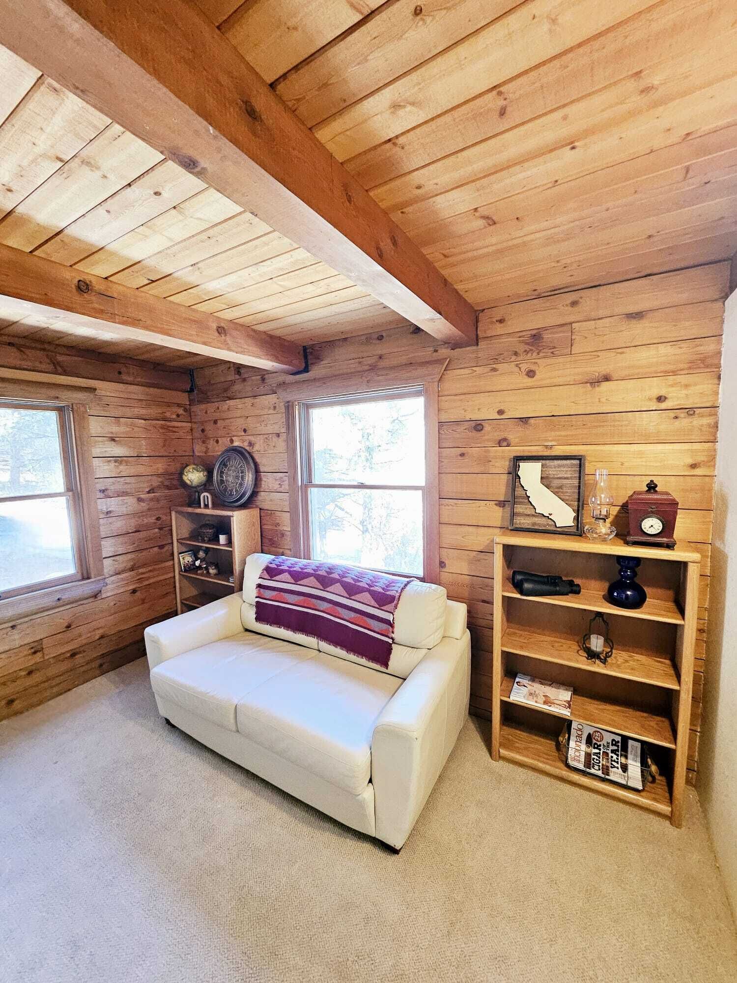 Mountain Vista Hideaway: Glamping In Your Own Private Treehouse - Pine Mountain Club, California