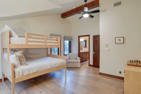 Cozy Edwards Retreat W/ Fireplace, Near Ski Resort Osprey Nest By Avantstay - Edwards, CO