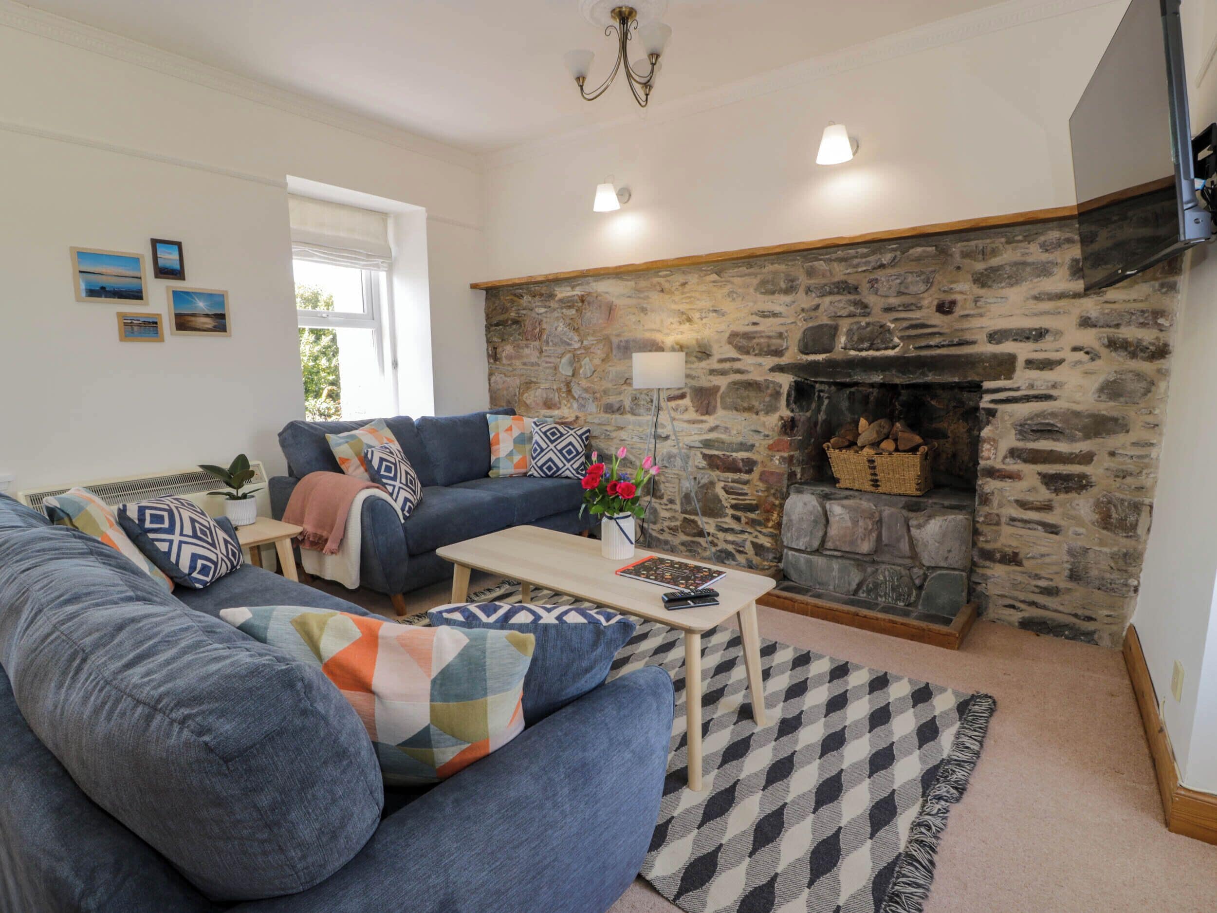 2loos, Pet Friendly, With A Garden In Garlieston - Dumfries and Galloway