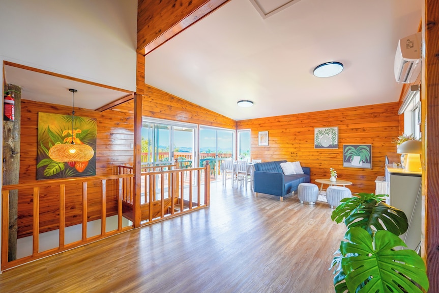 Spacious 2-bedroom With Stunning Balcony Views (Shared Amentities) - Whangārei