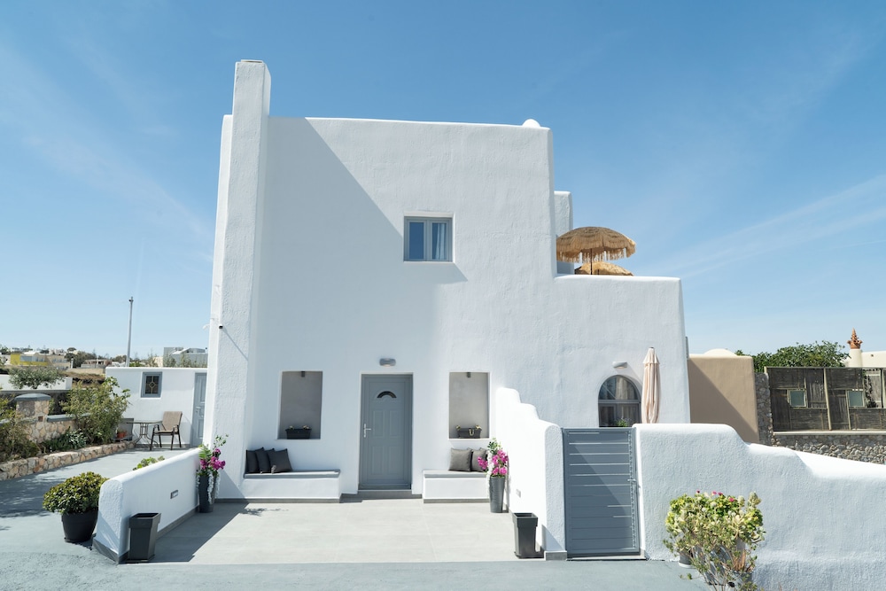 Dauti Gold Suites - Santorini
